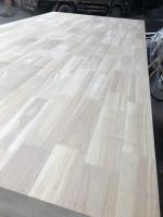 China Clean and Finished Rubber Wood Finger Joint Board with High Density of 730-830kg/cbm for sale