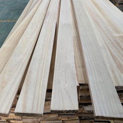 China 280-300kgs/cbm Density Paulownia Wood Panels in Custom Size for Eco-Friendly Furniture for sale