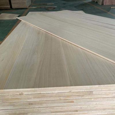 China Solid Timber Paulownia Wood Board For Crafts Natural Color 1220x2440mm for sale