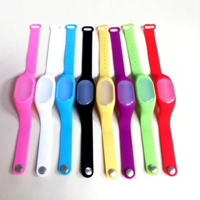 China Refill Bottle Dispenser Silicone Hand Sanitizer Bracelet Carved for sale