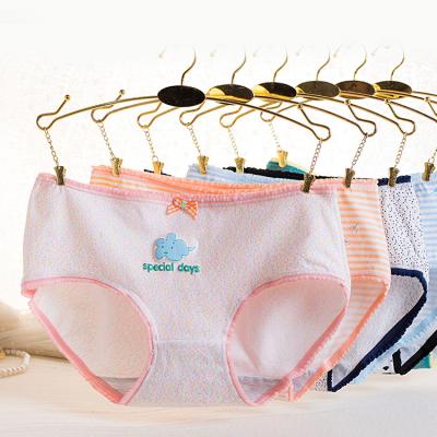 China Teenager Girls Printing Panties With Bows Chinese Sizes M-XL Cotton Wholesale Flower Printing Underpants for Teenagers for sale