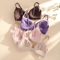 China Women Sporty Seamless Bra Front Closure S-XL Wholesale High Quality Solid Bra for Women for sale