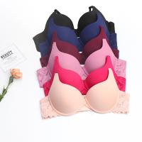 China Women's Underwire Push-Up Bra Adjustable Straps Breathable Knitted Everyday Style with Lace Decoration Bra for Women for sale