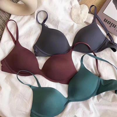 China Women Underwear Bra Seamless Comfortable Small Breast Lady Bralette New Design Wholesale Small Bra for Women for sale