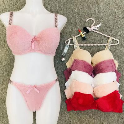 China Underwear Bra Set Plush Fabric Underwire Plush Bra Rhinestone Strap Bra Large Size Wholesale 46-52 C Cup Women for sale