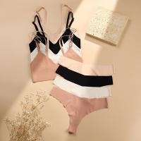 China New Arrival Women Sexy Underwear Bra Set Women's V-neck Thong Underwear Seamless Wire-free Comfortable Sports Bra Set for sale