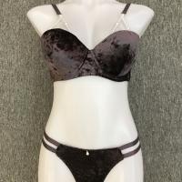 China Foreign Trade Wholesale Underwear Women's Bra Underwire Velvet Bra Set Pearl Decoration Bra Underwear Panty Set for sale