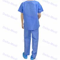China Protective Non Woven Disposable Patient Gown Safety Non Sterile Short Sleeve for sale