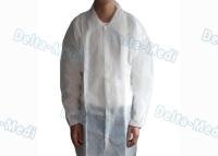 China White Non Woven Disposable Visitor Coats Dust / Bacteria Isolation Eco - Friendly for sale