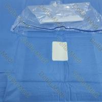 China 30-60GSM Disposable Surgical Drapes Gynecology Pack With Attached Leggings for sale