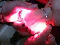 China Safe Material Mini Portable Red Light Handheld Vein Finder For Patient for sale