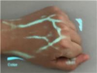 China Real Time Accurate Vein Display Handheld Infrared Vein Detector With 2 Colors Images Adjustable for sale