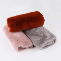 China Super Soft 100% Polyester 20-25mm D Knitted Fabric Rabbit Fur Fabric for Coziness for sale