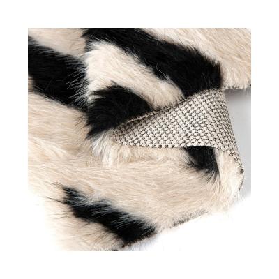 China Experience the Comfort of Big Fur 100 Polyester Yarn Count No in Winter Clothing for sale