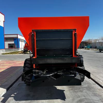 China Double Disc Manure Spreader Hydraulic Door Anti Rust Treatment Clever Design for sale