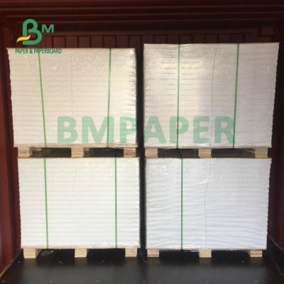 China 90-95% Opacity Uncoated Woodfree Paper 700mm X 1000mm High Whiteness for sale