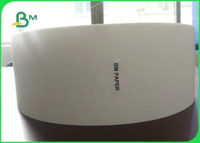 China 100g 120g Food Grade Paper Roll , Disposable White Kraft Paper For Food Packing for sale