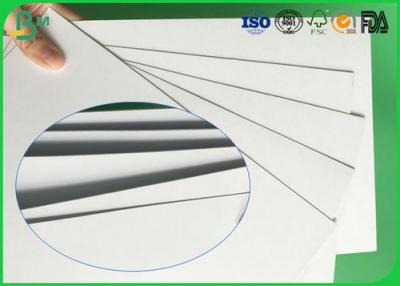 China High Stiffness 600g Two Sides Coated Glossy Duplex White Paper Sheets For High - grade Printing Box for sale