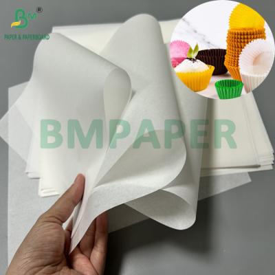 China 750 x 900mm 30gram 40gram Food Grade Greaseproof Paper For Tulip Baking Cups for sale