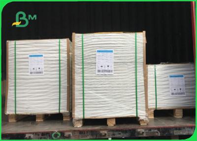 China 53gsm White Uncoated Woodfree Paper 70 * 100cm Good Ink Absorption for sale