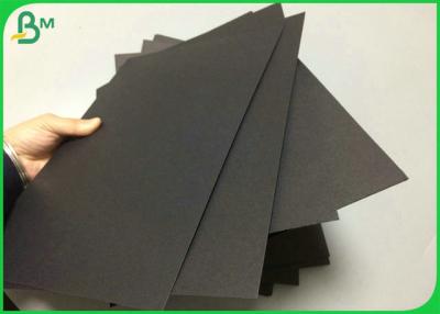 China SGS Certified 400GSM 450GSM Uncoated Solid Black Cardboard For Gift Package Paper for sale