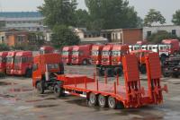 China CIMC HUAJUN 3 Axle Heavy Duty Low Bed Semi Trailer with Hydraulic Ramp Max Payload 70TON for sale