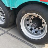 China Truck Trailer CIMC HUAJUN Lowboy Lowbed Trailer for Unpaved Roads and Rough Terrain for sale