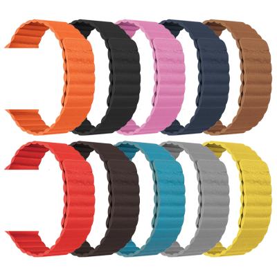 China Leather Magnetic Watch Strap Ultra 2 I Watch 7/8/9/10/11 Vintage Genuine Bracelet 42/44/45/49mm for Apple Watch Bands for sale