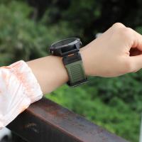 China Eraysun 22mm 26mm Quick Release Strap Adjustable FKM Silicone for Garmin Sport Waterproof Smart Watch Band for sale