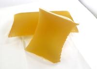 China Transparent Hot Melt PSA Adhesive for PET Bottle Labeling - 150-180°C Operating Temperature, 12 Month Shelf Life for sale