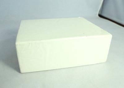 China Zinc Oxide Hot Melt Adhesive for Medical Plaster Surgical Dressing 180kg Drum for sale