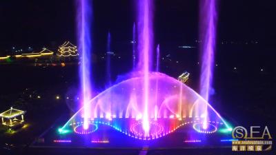China Liyuxi Stainless Steel Color-Changing Lake Fountain with LED Lights - Custom Design & 20+ Years Experience for sale