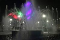 China Program Control Outdoor Water Fountain with 220V/380V Voltage and 12-Month Warranty for Large Public Spaces for sale