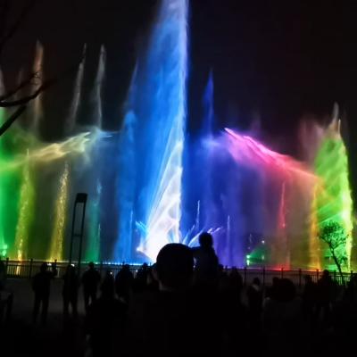 China Stainless Steel 304 Color Changing Water Fountain with 12m-30m Spray Height and RGB LED Lighting for Large Lakes for sale