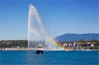 China Electric Water Jet Fountain with LED Lights - 0-90% Humidity Range, 1 Year Warranty for Outdoor Use for sale