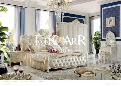 China 2018 European Style Antique wooden king size soft bed for sale