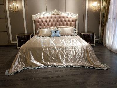 China Wooden Frame Bedroom Furniture Luxury Italian Bed for sale