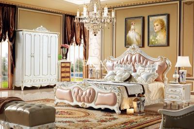 China Antique Luxury Design Wooden Carved Upholstered Leather King Size Bed for sale