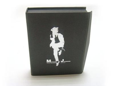 China Custom Book Shaped Magnetic Rigid Gift Box with Hot Foil Stamping and Matte Textured Art Paper for Premium Packaging for sale