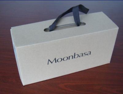 China Custom Printed Kraft Gift Box with Ribbon Handle and Eco-Friendly Kraft Cardboard Packaging for sale