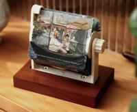 China Hand-Crank Mechanical Flip Desk Calendar for sale