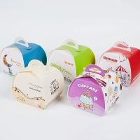 China Dome Cake Boxes With Handle Portable Paper Packaging For Bakery for sale