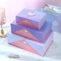 China Double Door Gift Box Magnetic Heart Closure Gradient Paper Packaging Case for sale