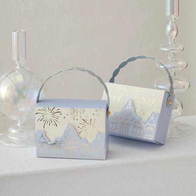 China Castle Gift Boxes With Scalloped Handles For Wedding Favors And Events for sale