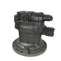China Doosan DX520 Excavator Hydraulic Swing Motor K1000777A 82kg Slewing Motor for sale