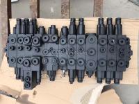 China Belparts Excavator DH55 DX55 Main Control Valve For Doosan K1027361A K1027361B 46kg for sale