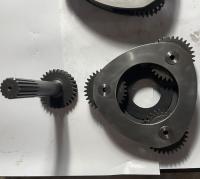 China Travel Gearbox 1st Planetary Carrier Spider With Sun Gear Assy for Hitachi ZX450 EX400-3 EX400-5 Excavator 1015505 3053098 2044685 for sale