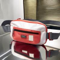 China Zipper Closure Messenger Bag for Fashionable and Convenient Mobile Phone Storage for sale