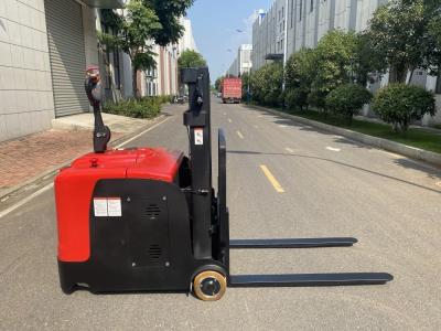 China 2 Ton Electric Reach Truck Polyurethane Tire 1400mm Wheelbase for sale
