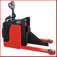 China 25 Ton Electric Towing Tractor Stand On Hall Accelerator Travel Speed Regulation for sale